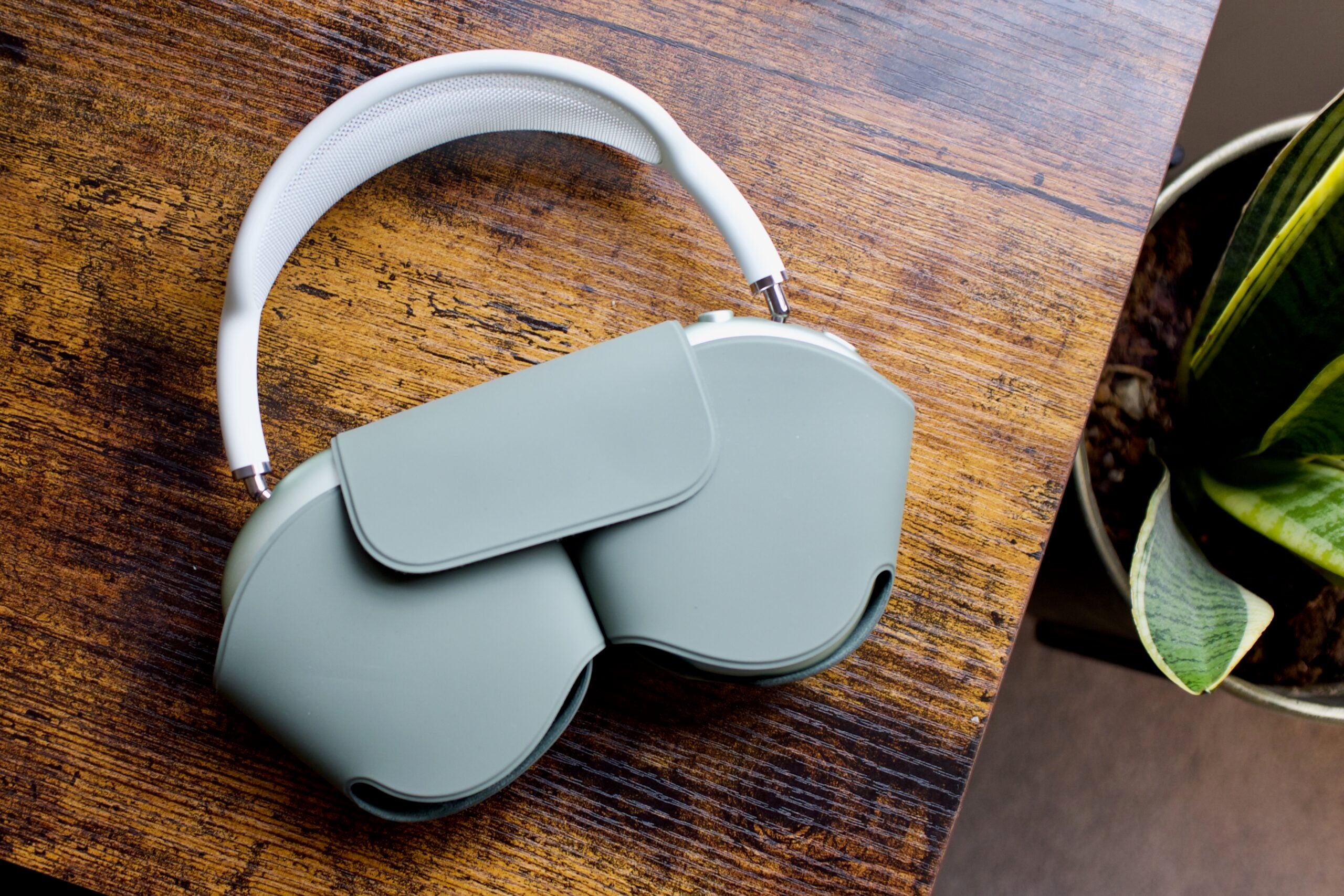 Sonos Ace vs. AirPods Max: Wie schneiden diese Flaggschiff-Kopfhörer im ...